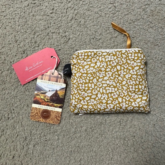 Bags | Nwt Alice Caroline World Traveler Collection Deep Yellow And ...